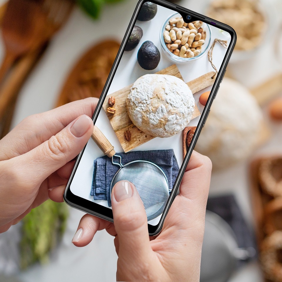 New Sealed Box DIALN G65+ Phone 32GB Android Powered Smartphone NETWORK ...