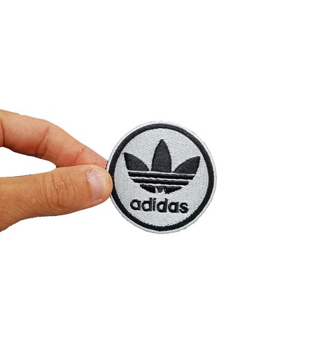 Patch Adidas ricamata abbigliamento sport toppa ricamo bianco e nero | eBay