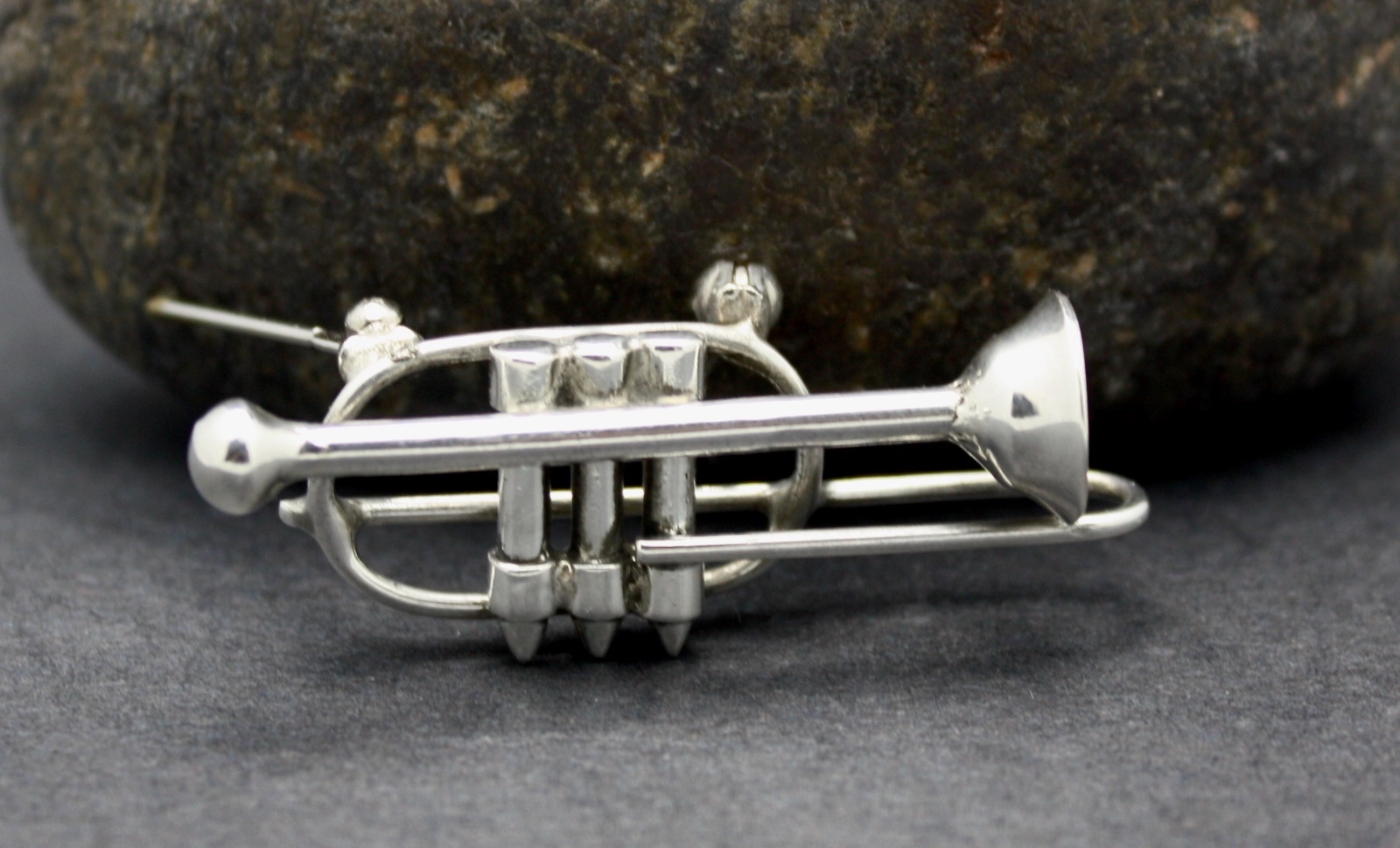 MUSICAL INSTRUMENT the TRUMPET PIN in .925 Sterling Silver Fast Free ...