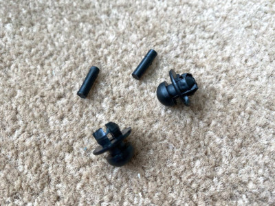 FORD BOOT PARCEL SHELF STRAP PINS STRING CLIPS HOOK 2x | eBay UK