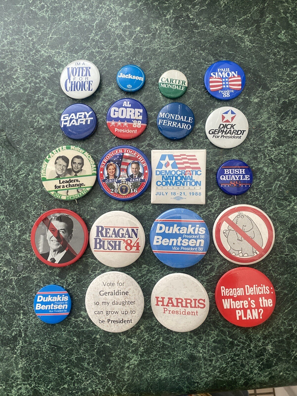 20 Presidential Campaign Buttons Carter Bush Reagan Jackson Simon Hart ...