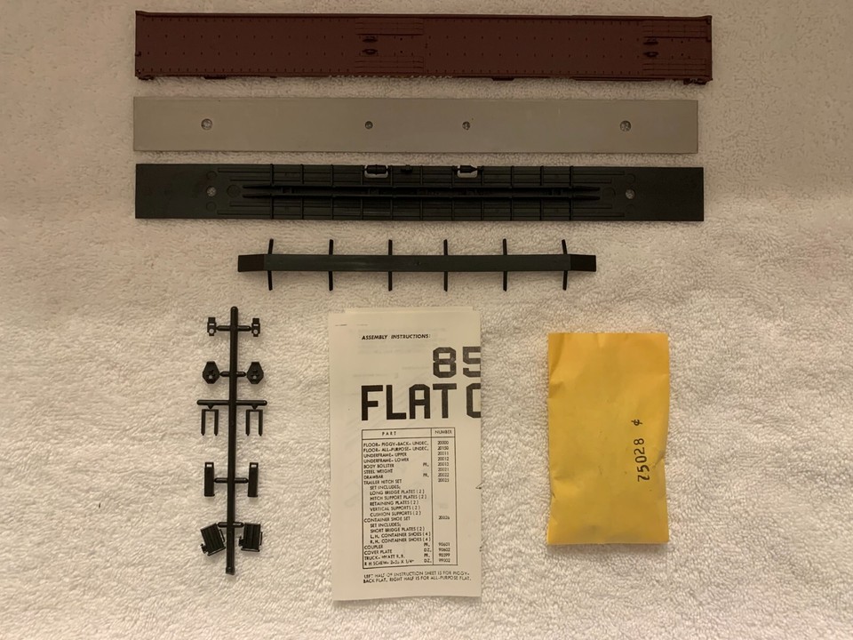Athearn HO Scale 85' AP and 86' Unassembled Flat Car Kits each sold ...