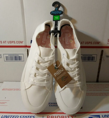TARGET Mad Love Women's Fran Sneakers SIZE 10 White Tennis Shoes - 50% ...