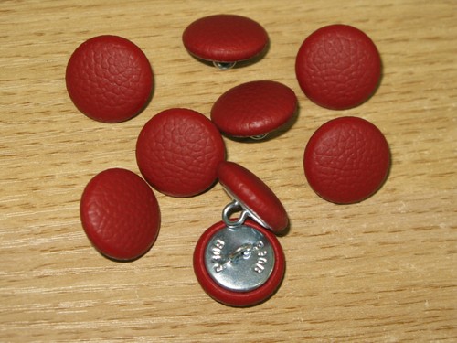 10 DARK RED FAUX LEATHER VINYL BUTTONS UPHOLSTERY 36s APROX 15/16" or ...