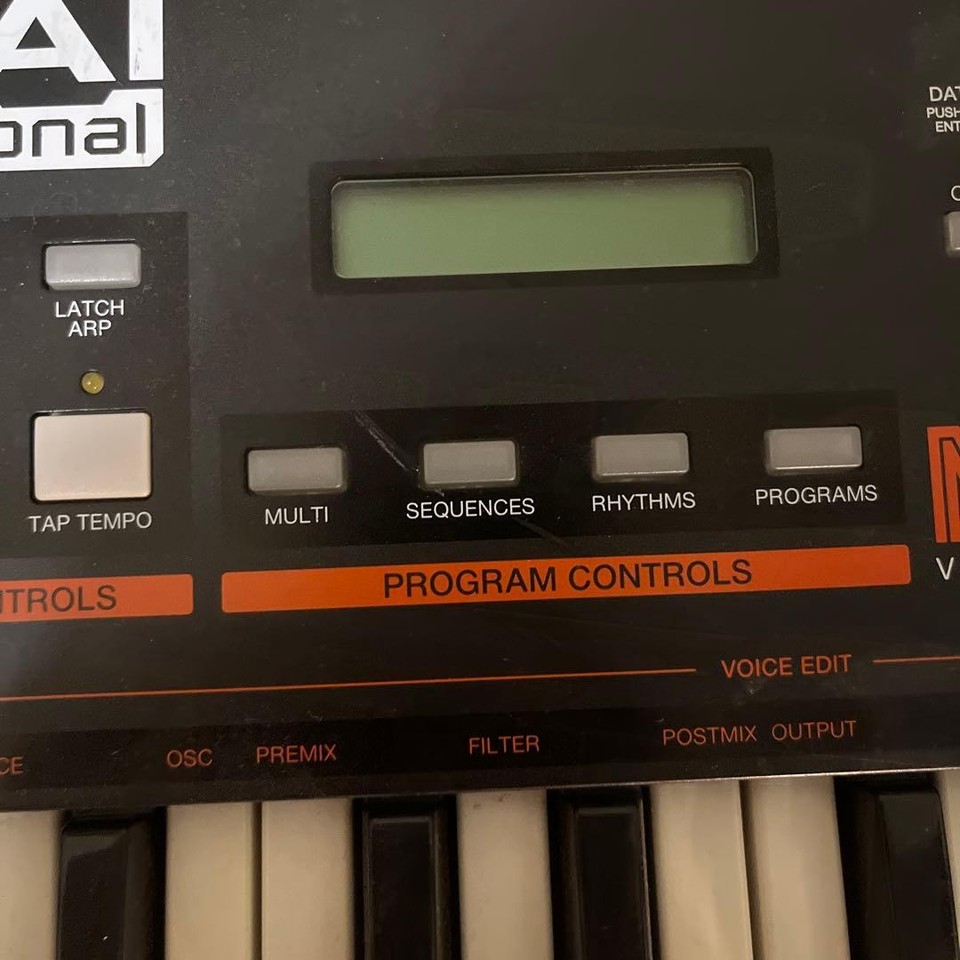 AKAI Miniak Virtual Analog Synthesizer 37-Key VA Synth w/ Power Adapter ...