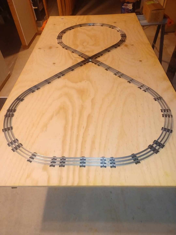 O GAUGE TUBULAR TRACK O-31 CURVE FIGURE 8 LAYOUTS - 3 Sizes Available ...