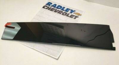 84263151 NEW GM OEM RIGHT REAR DOOR APPLIQUE CHEVROLT GMC CADILLAC ...