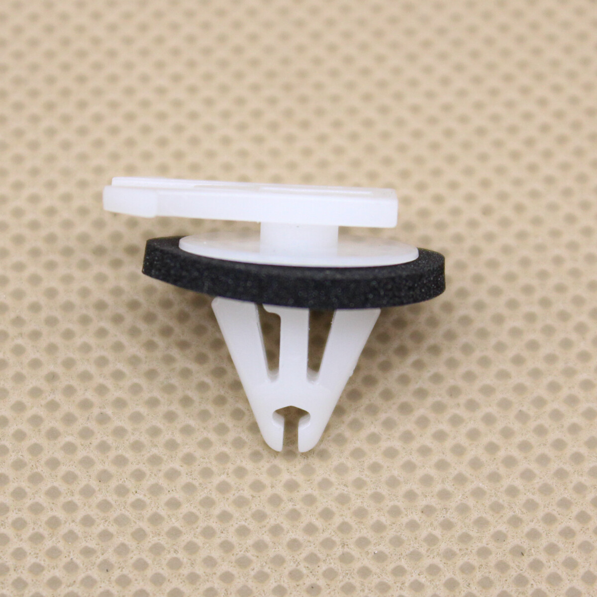 GM 11611375 Cadillac Chevrolet GMC Body Side Moulding Clips with Sealer ...