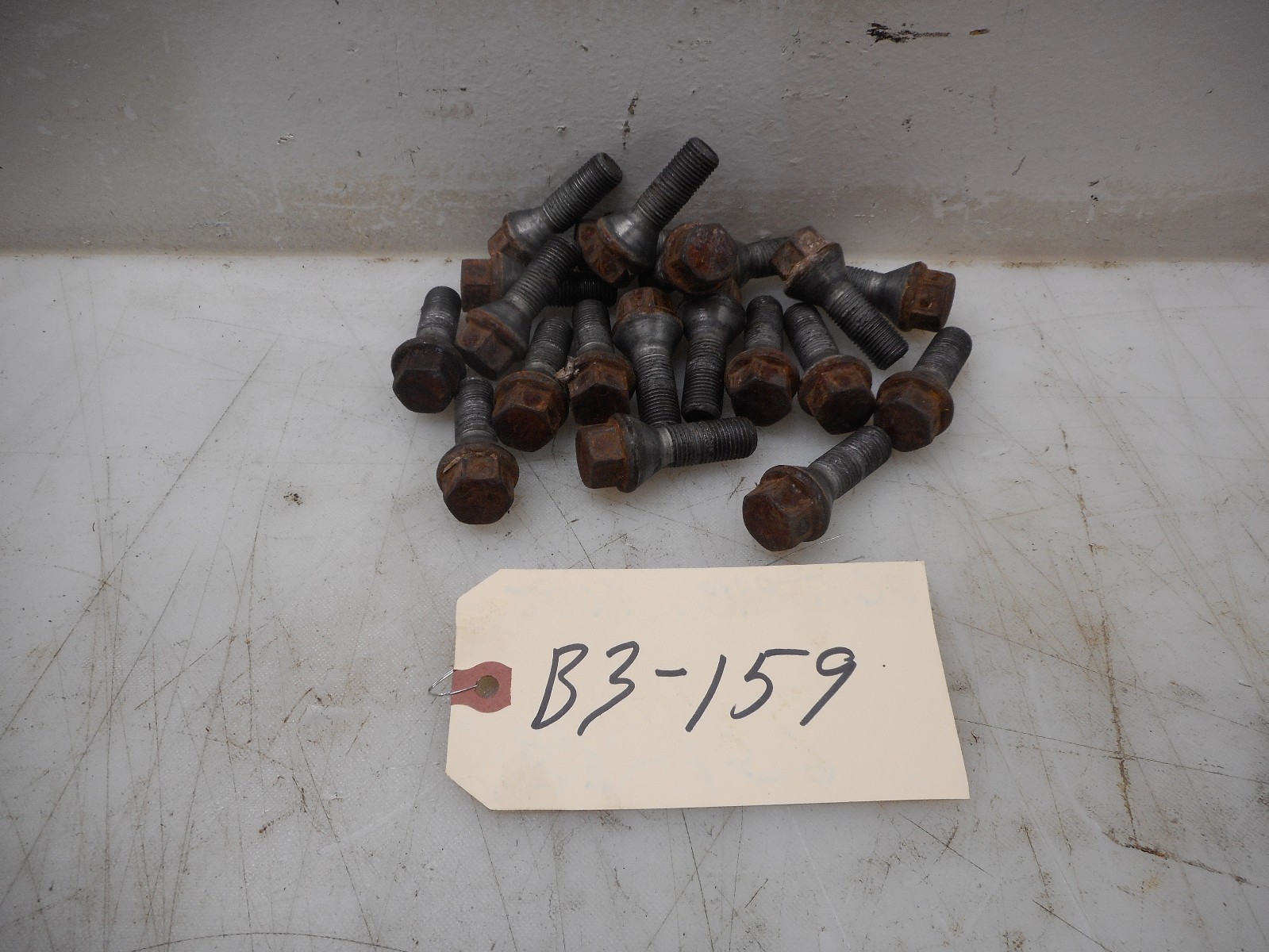 2002 VOLVO V70 SET OF 20 LUG BOLTS | eBay
