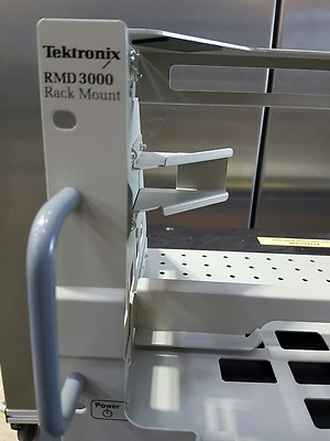 TEKTRONIX RMD3000 Rack Mount Kit for MSO/DPO3000 Series Oscilloscopes ...