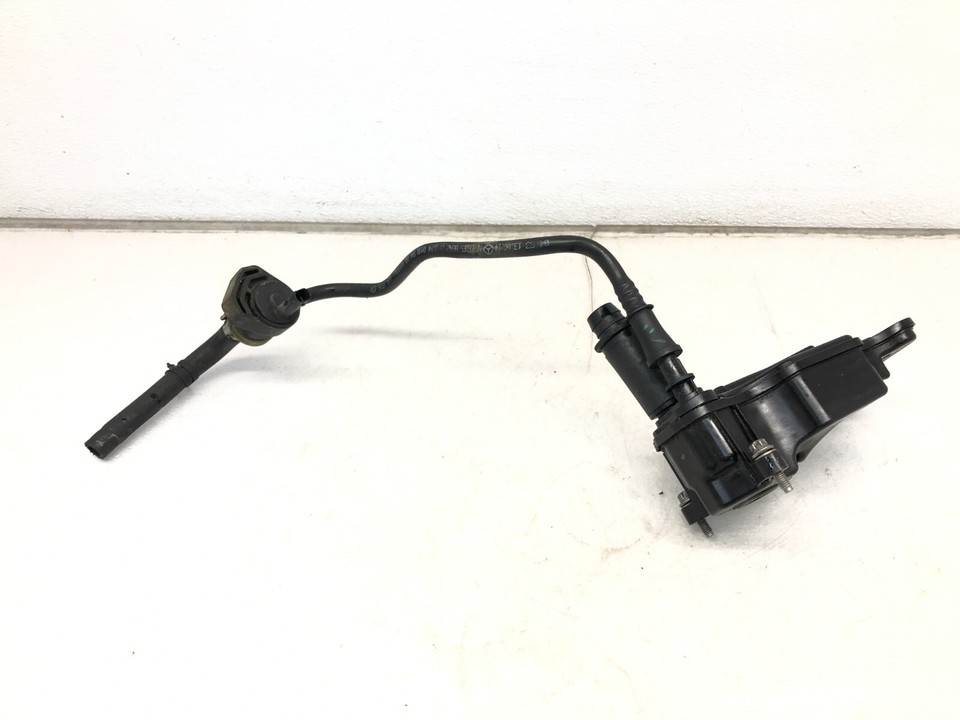 2015-2020 MERCEDES W205 C300 2.0L I4 OIL SEPARATOR BOOST PRESSURE VALVE ...