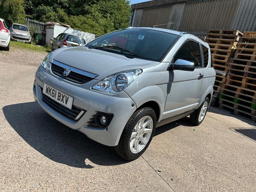 AIXAM CROSSLINE 600 DIESEL 4000 MILES ONLY! FROM NEW MICROCAR RELIANT ...