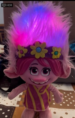 2020 Dreamworks Trolls Movie Singing Hair Lights Up Princess Poppy Toy ...