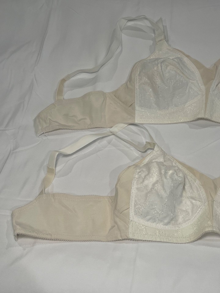 2 Vintage Playtex Living Bra with Original Box Size 32B in White | eBay