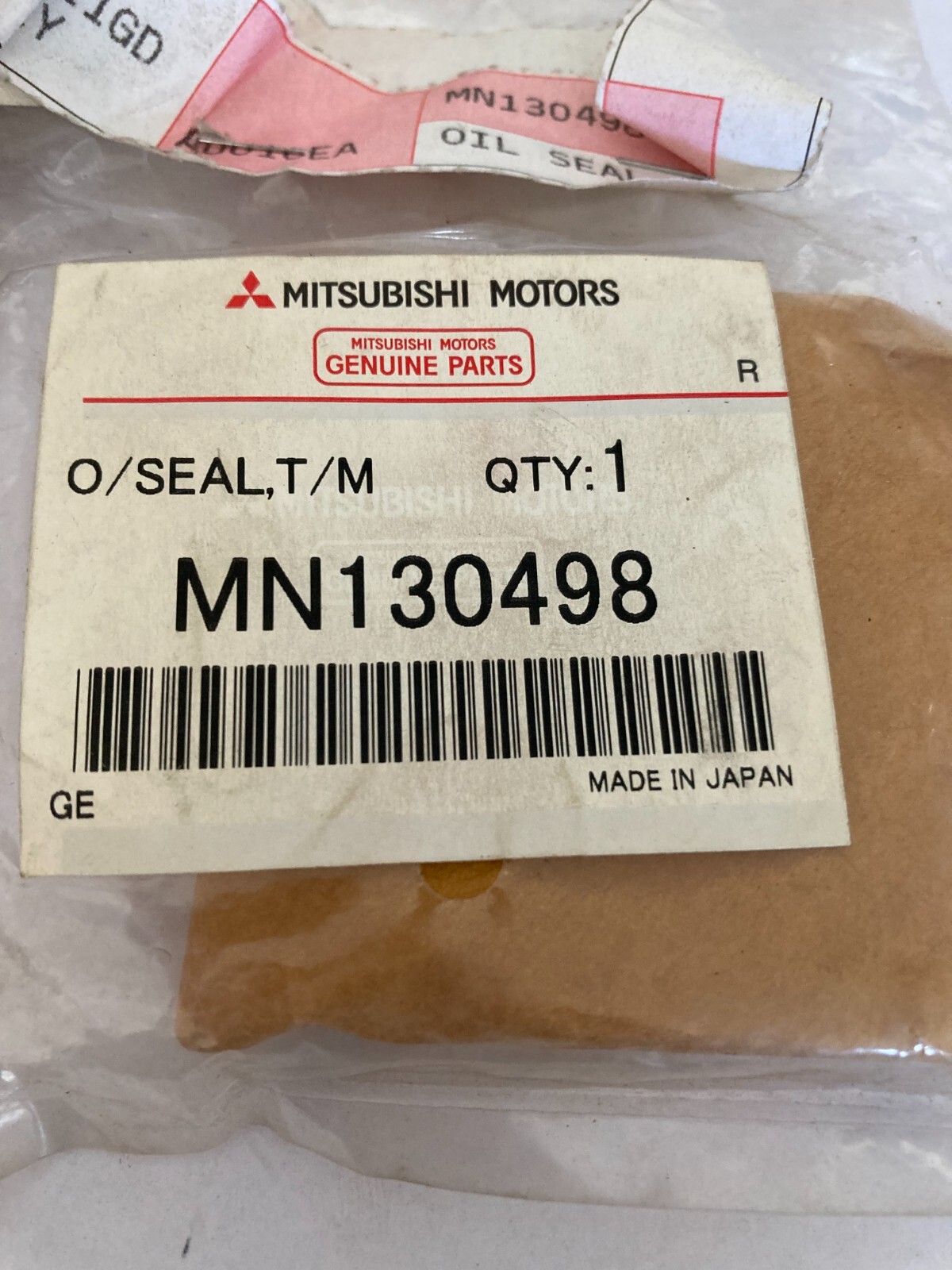 OEM Genuine MITSUBISHI MN130498 Automatic Transmission Output Shaft ...