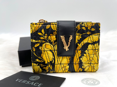 NWT Auth $595 Versace Virtus Barocco Quilted Silk Twill Leather Bi-Fold ...