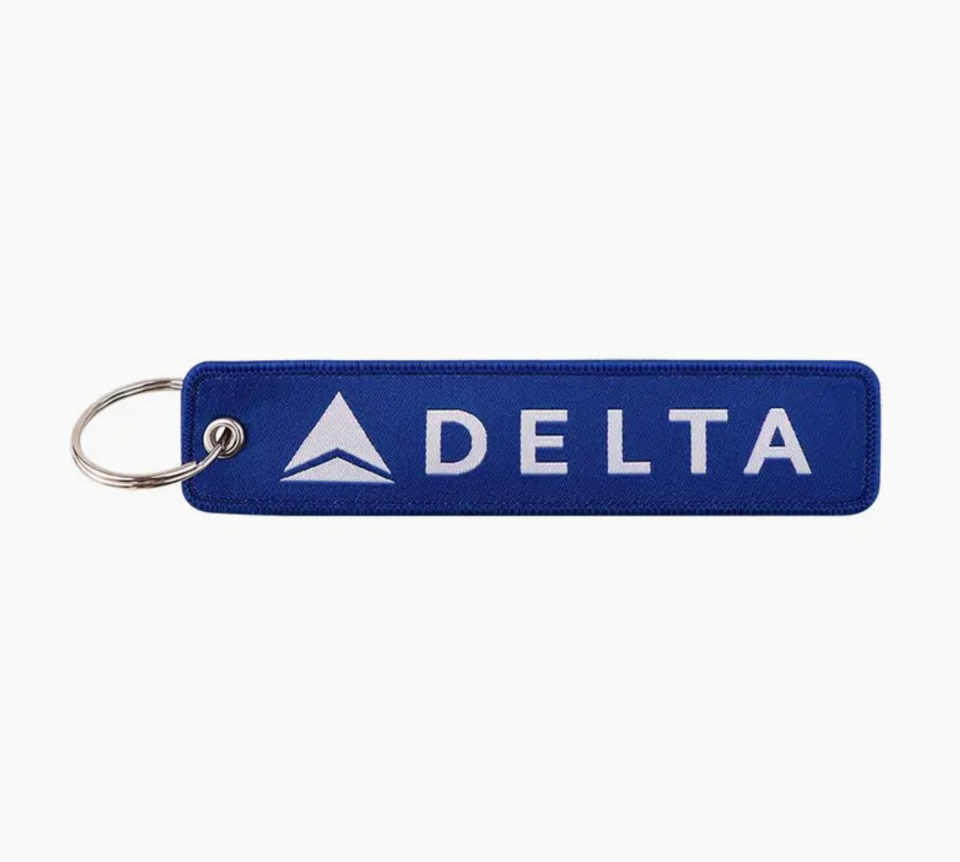 CREW LUGGAGE BAG TAGS Keychains ☆ Southwest, American, Delta, United ...
