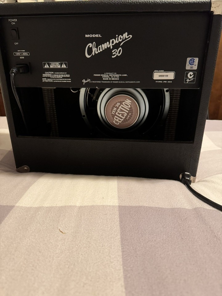 Fender Champion 30 Electric Guitar Amplifier w/ Celestion V30 Speaker ...