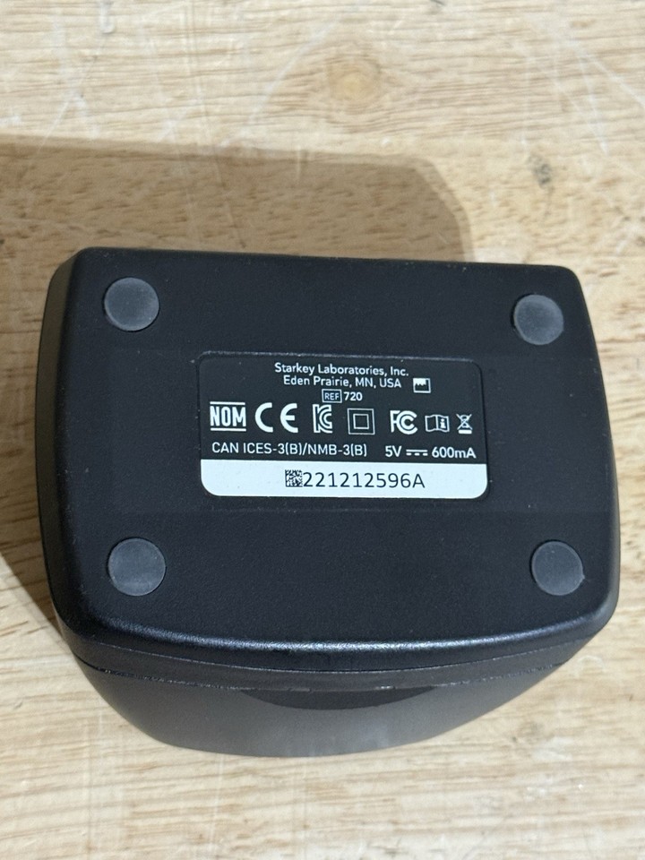 STARKEY Livio AI 1600 PAIR RIC R Rechargeable/Charger BTE Slightly Used ...