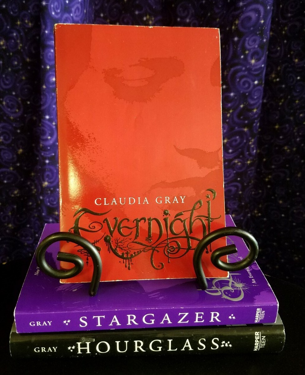 Hourglass Claudia Gray Claudia Gray Hourglass – Homokóra (Evernight