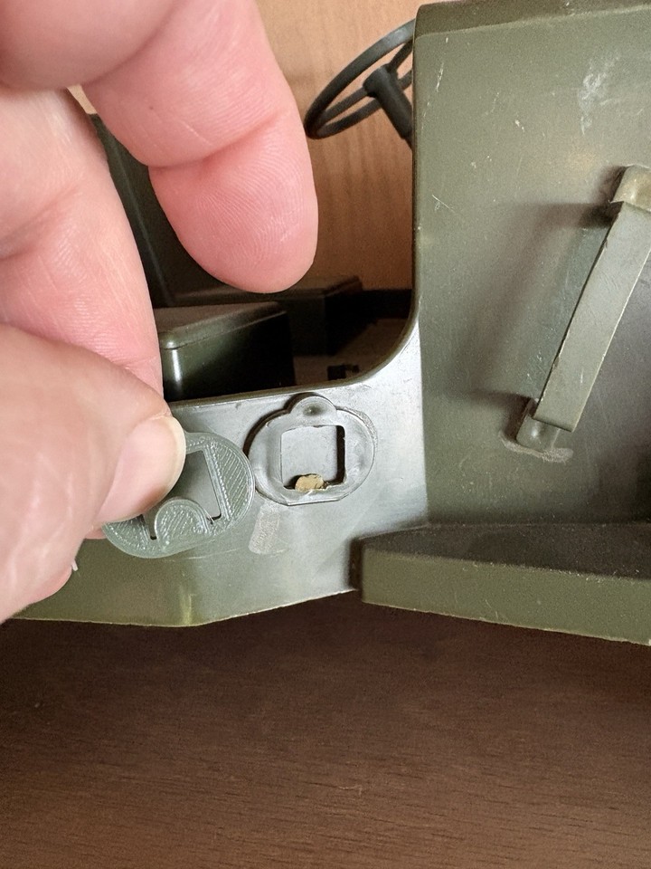 GI Joe Five Star 7000 Olive Green Hook Shovel Rest 3D Printed repro ...