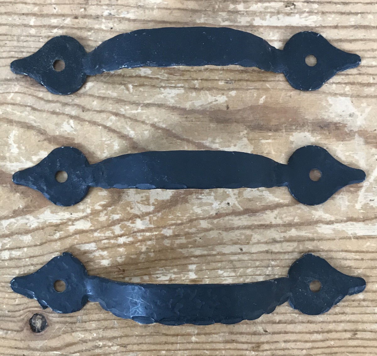 Set 3 Vtg 70s Solid Metal Black Cast Iron Colonial Drawer Set 3 Vtg 70s Solid Metal Black Cast Iron Colonial Drawer
