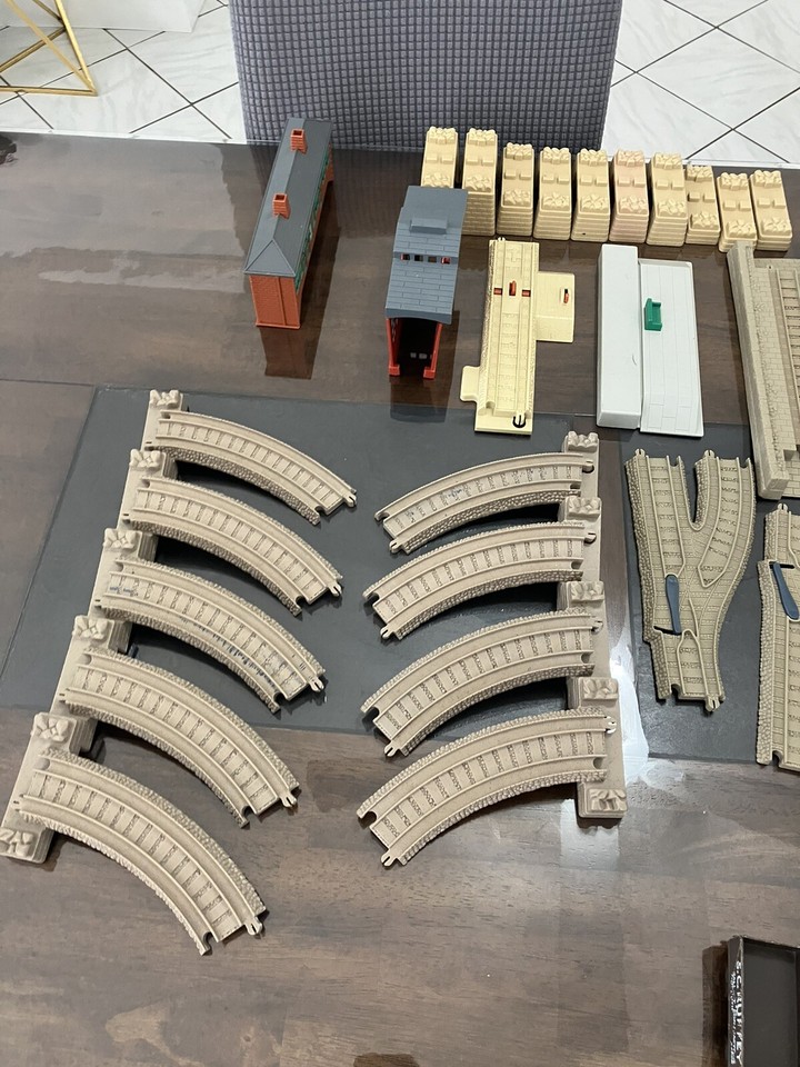 Thomas & Friends Trackmaster Tracks Engines Lot of 83 Superstation ...