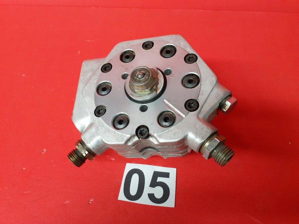 B5 Set Mercedes 190E 260E 300E 300SE Fuel Distributor Bosch 0438101012 ...