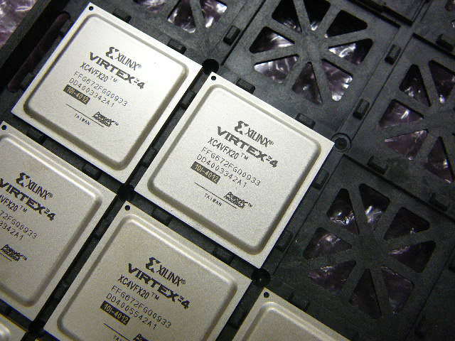 XILINX XC4VFX20-10FFG672I VIRTEX-4 FIELD PROGRAMMABLE GATE ARRAY IC ...