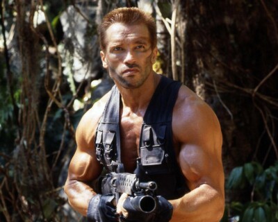 Arnold Schwarzenegger in Predator iconic in jungle holding gun 24x36 ...
