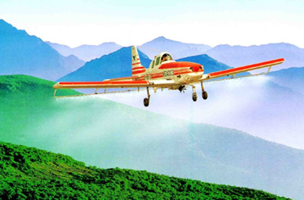 N-5 Hongdu China Agricultural Airplane Desktop Wood Model Small Free ...