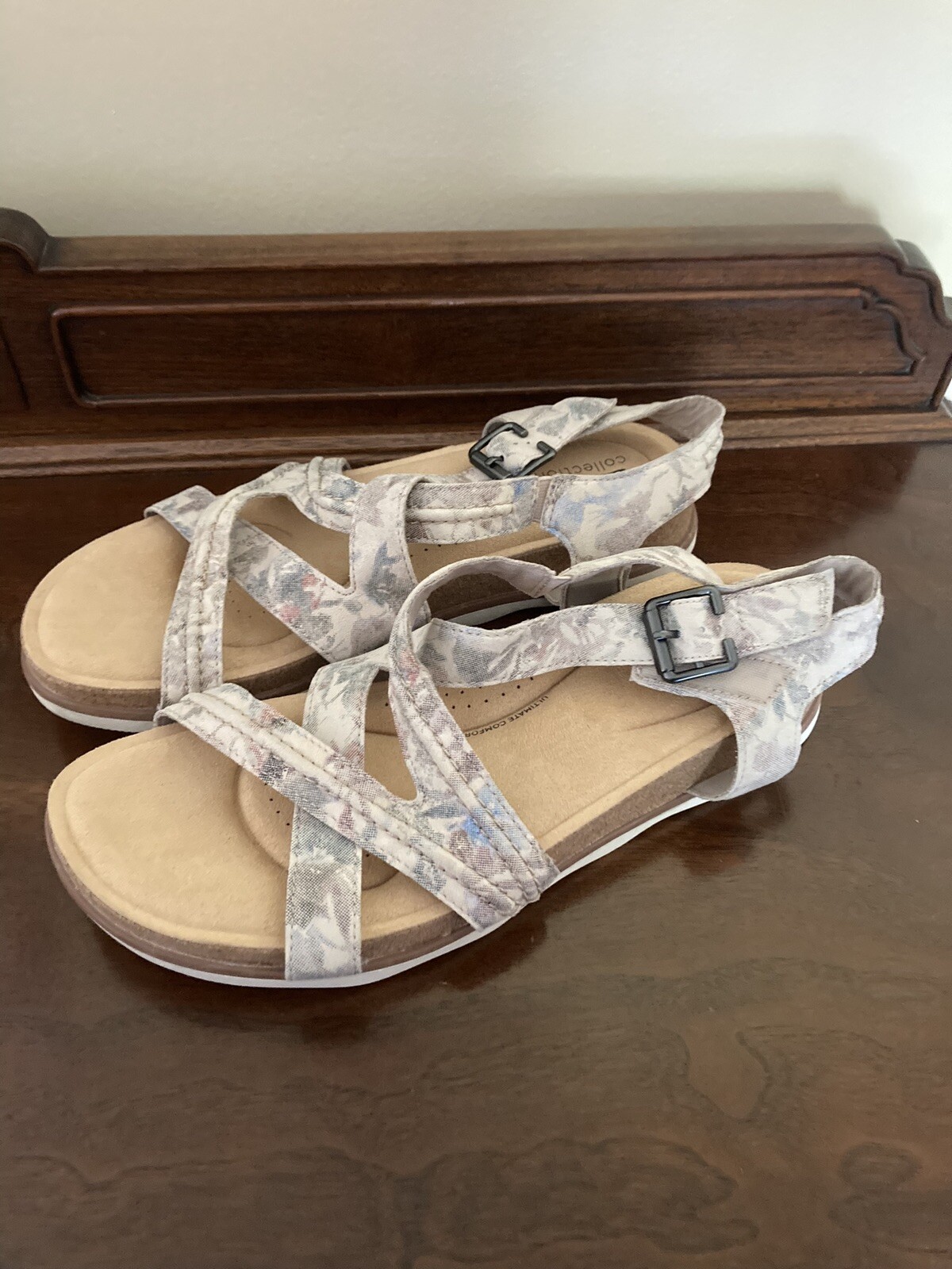 Clarks Women's Brynn Ave Floral Flat Sandal 11 M Strappy | eBay