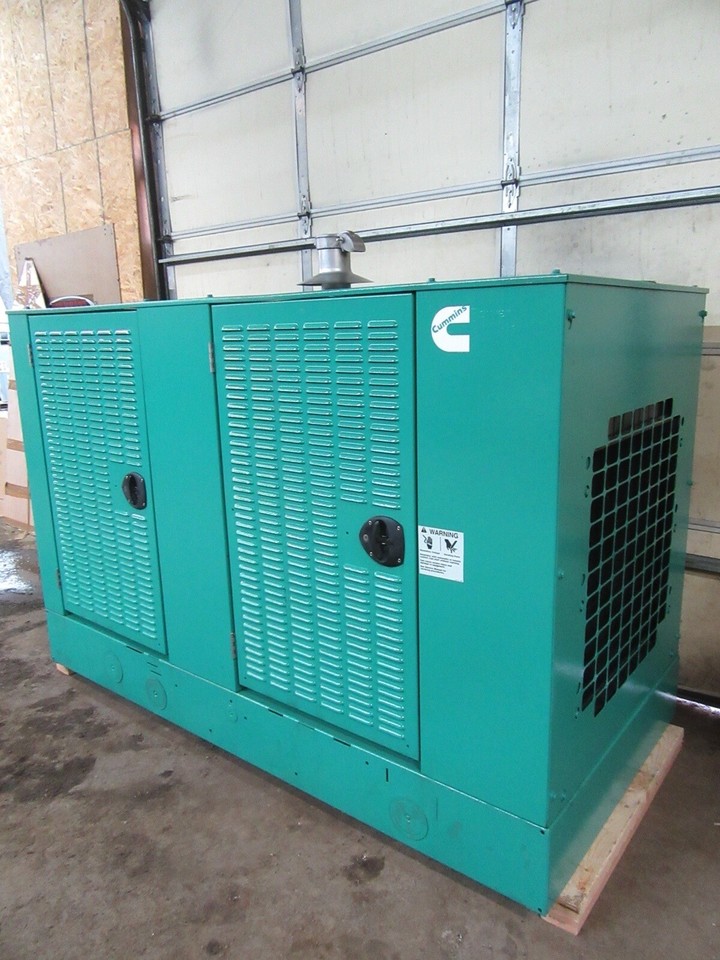 35 KW GENERATOR NAT GAS LP CUMMINS ONAN 120/240 VOLT 1 PH RE ...