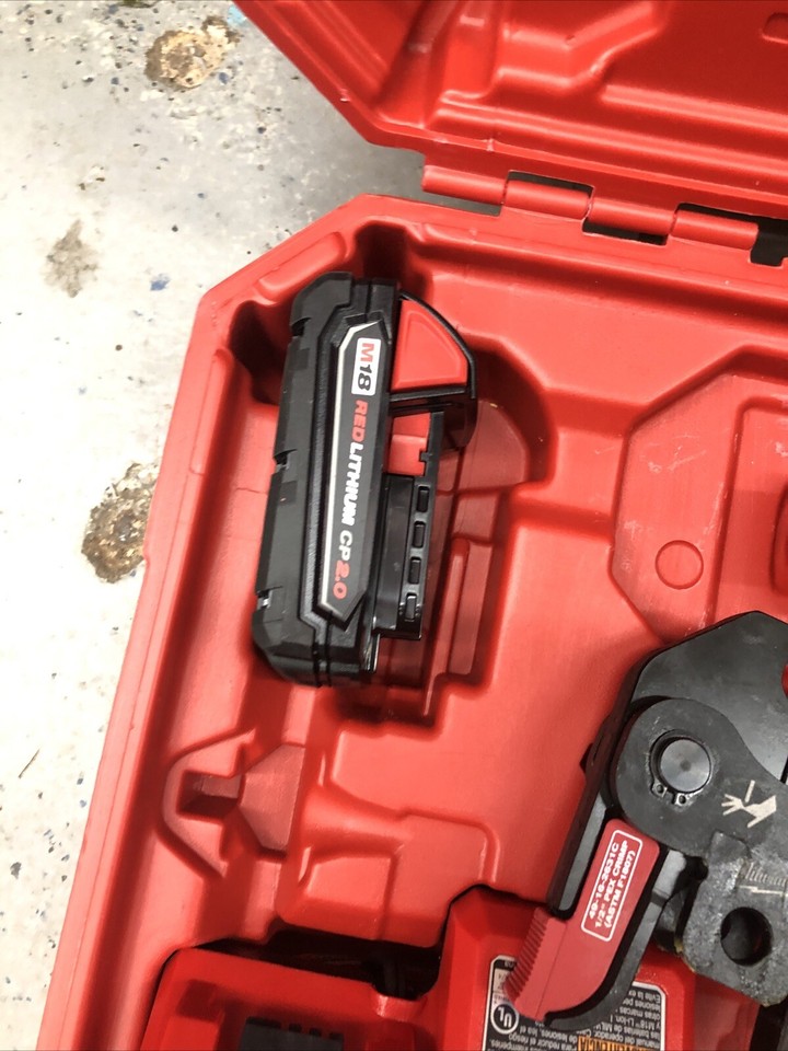 Milwaukee 2674-22C M18 Short Throw Press Tool Kit with PEX Crimp Jaws ...