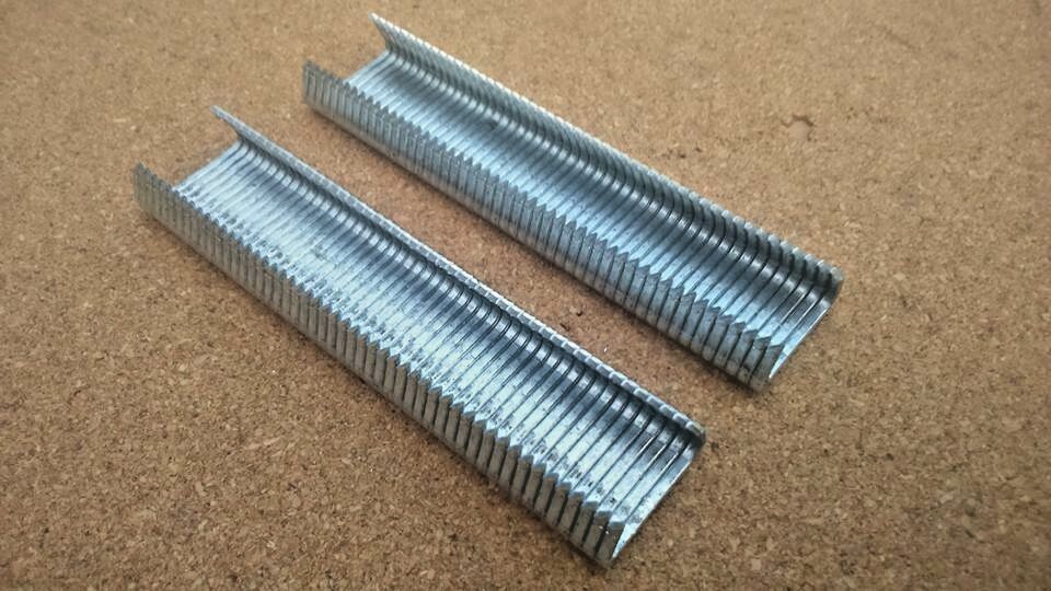 CL 22 netting clips fasteners fencing rabbit netting chicken wire farm ...