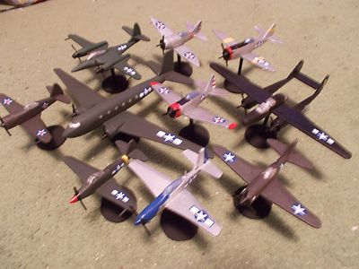 WW II American Aircraft Collection I: (10) Built and Painted, 1/144 ...