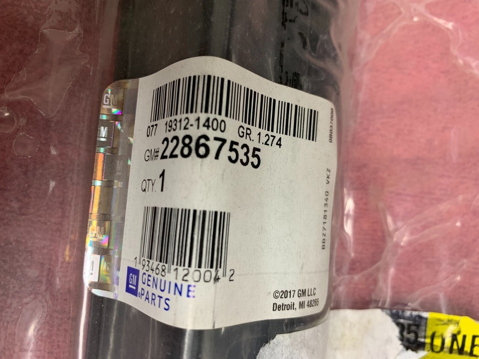 Genuine GM OEM Radiator Air Seal 22867535 | eBay