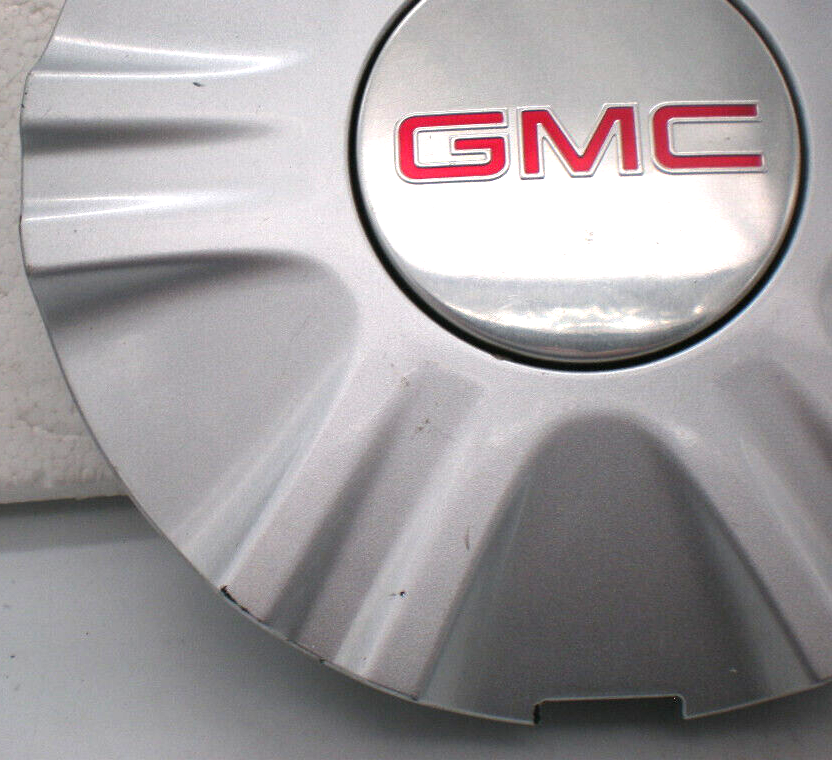 2016 - 2017 GMC Terrain SLE Painted Silver OEM Center Cap P/N 23446994 ...