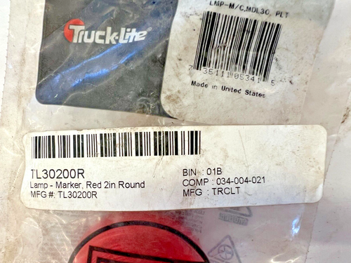 Truck-Lite 30 Series Marker and Clearance Light, Red 30200R BRAND NEW ...
