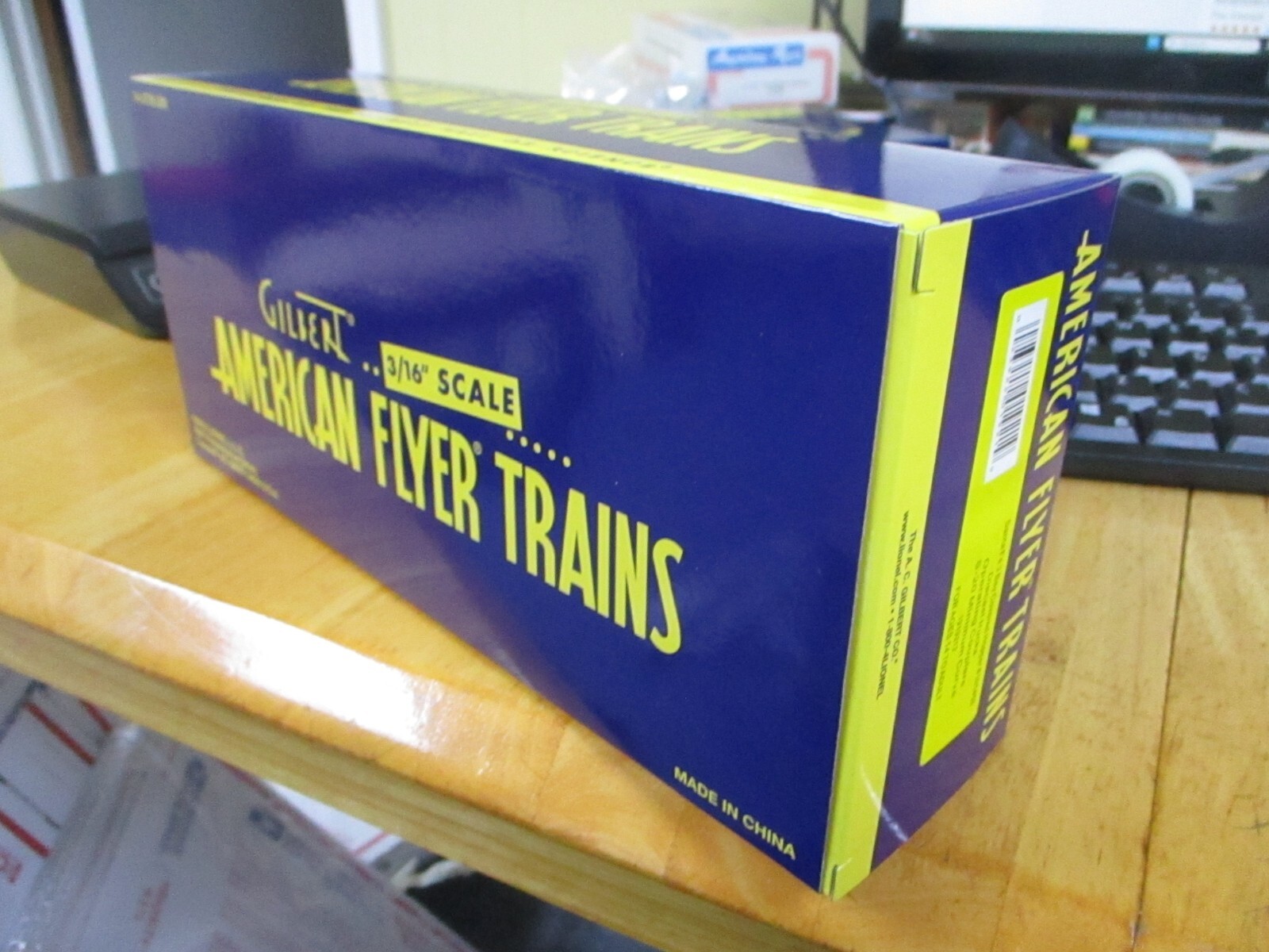 American Flyer 1919212 Santa Fe Orange 3 Bay Covered Hopper Car ...