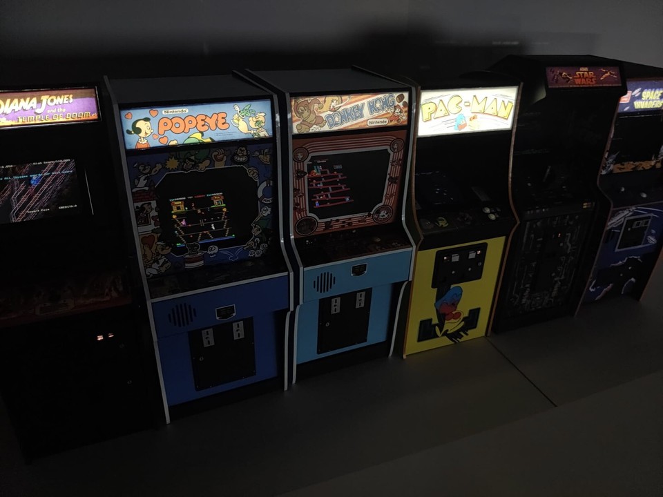 Popeye 1/6 scale mini working arcade cabinet (Playscale, New Wave Toys ...