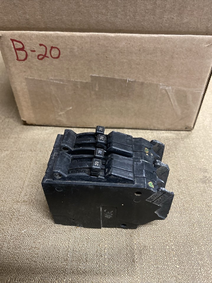 GE TR TR22020 4 Pole 20 Amp 120/240V QUAD Circuit Breaker (Chipped) | eBay