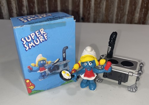 Vintage Smurfs 40238 Kitchen Smurfette Cooking Frying Eggs. Stove Oven ...