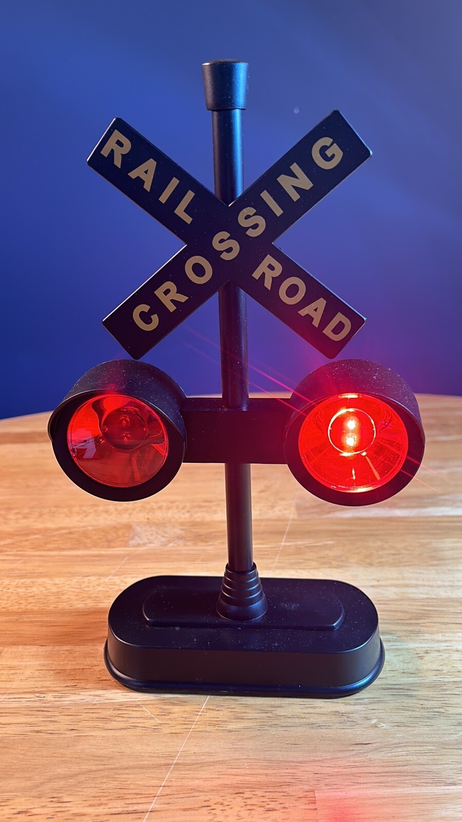 Railroad Train Track Crossing Sign w Flashing Red Lights and Sounds ...