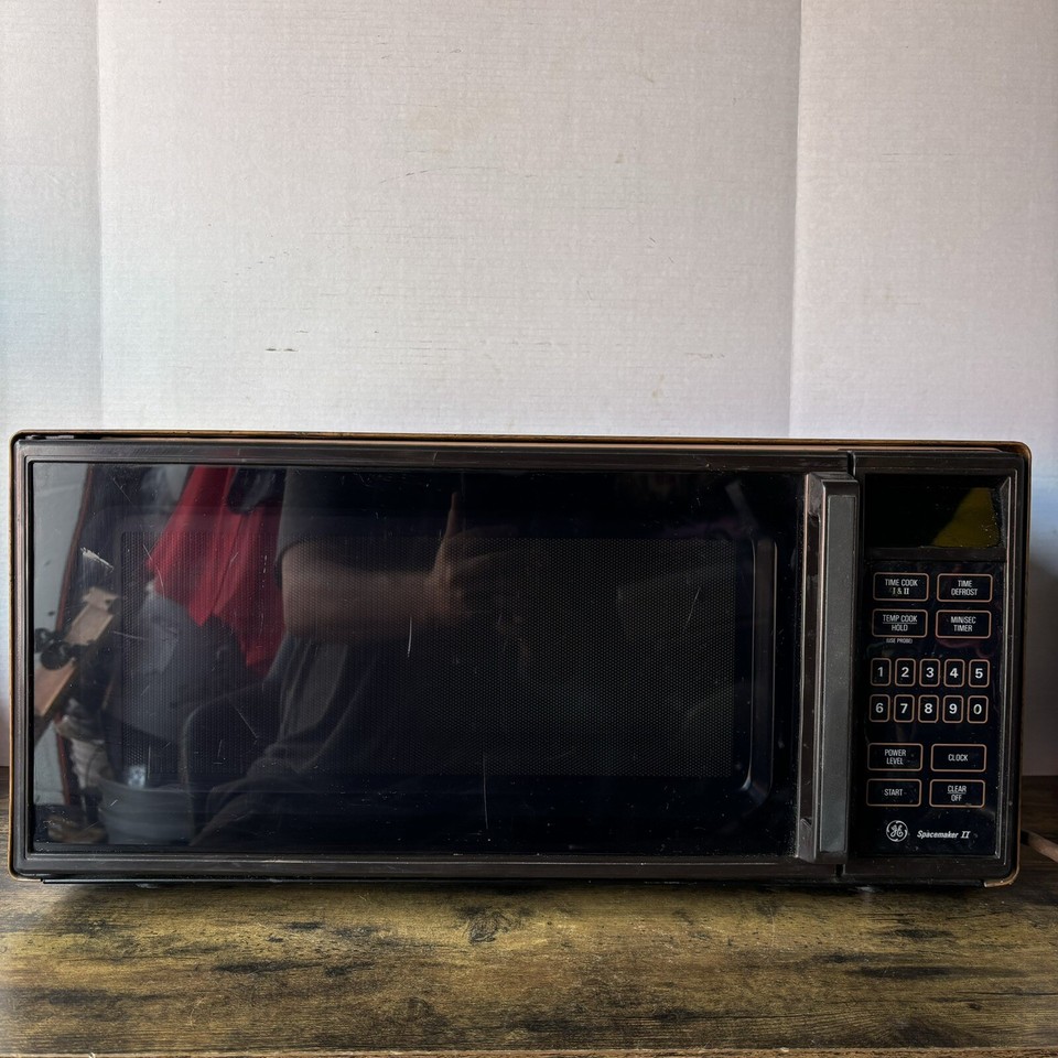 Vintage General Electric Spacemaker II Microwave Model J EM22H 001 ...