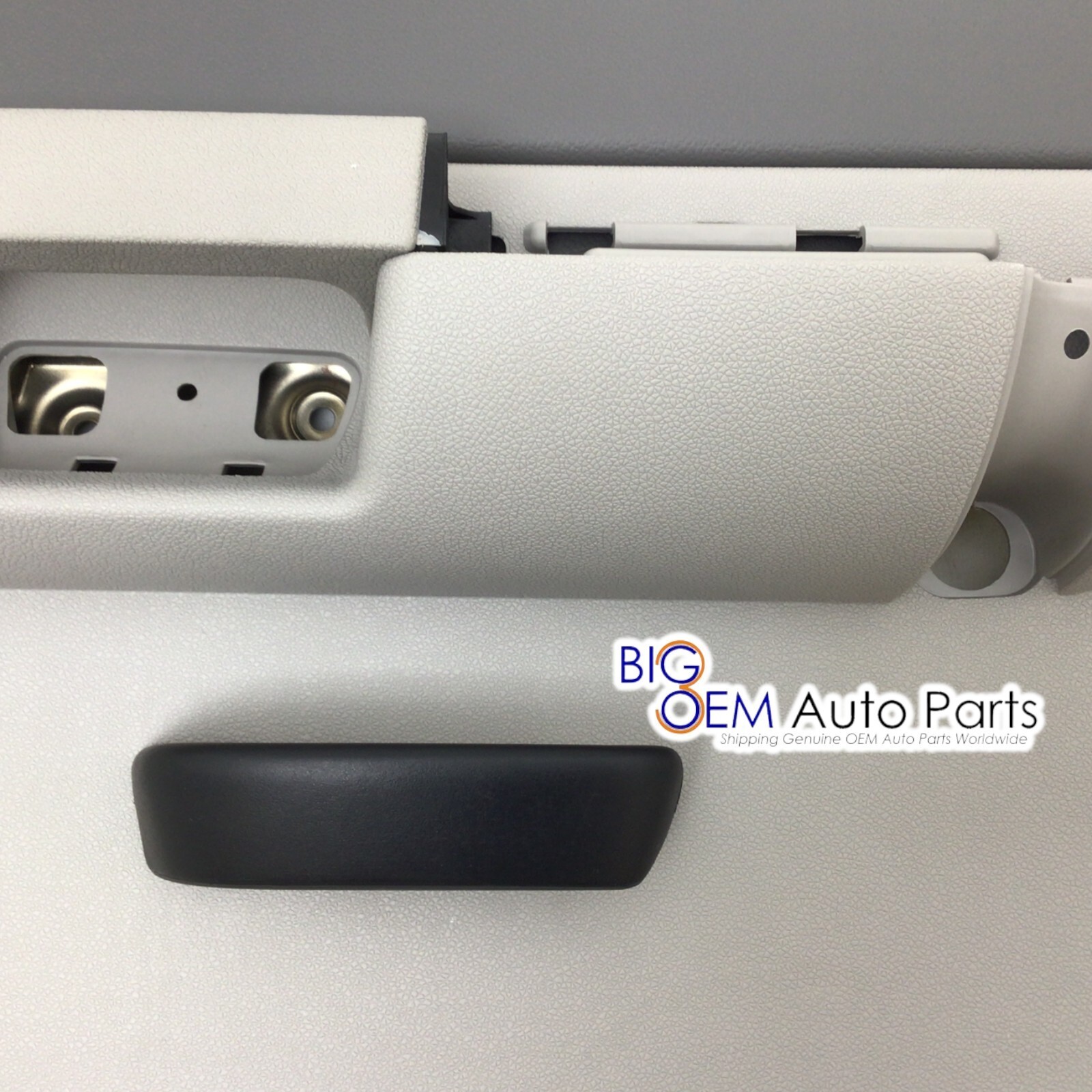 07 - 09 Chevrolet Silverado GMC Sierra Gray Driver Door Trim Panel OEM ...