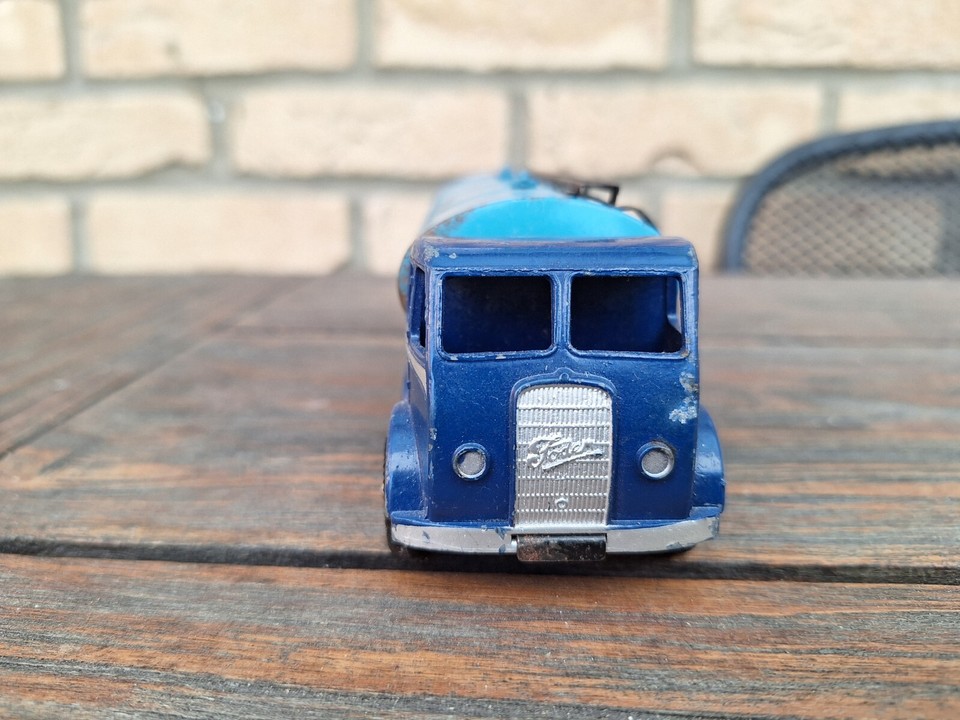 Dinky Toys No.504 Foden 14-Ton Fuel Tanker - Silver flash. As shown ...