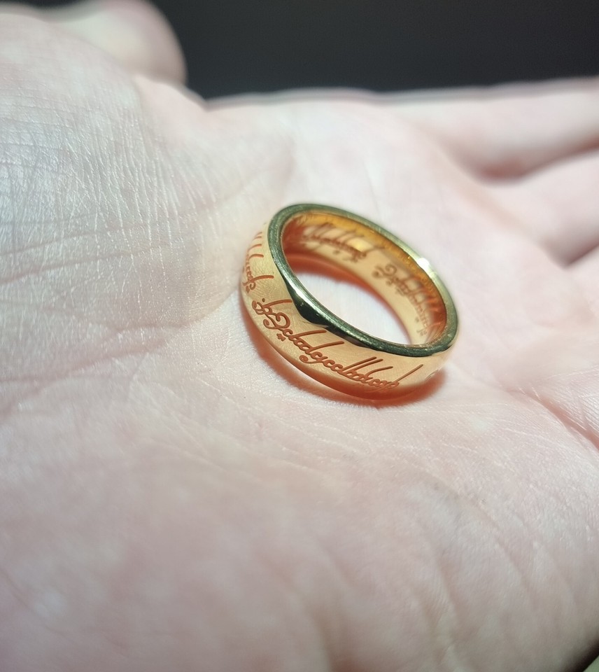 Lord of the Rings Glow In The Dark The One Ring With Chain & Leather ...