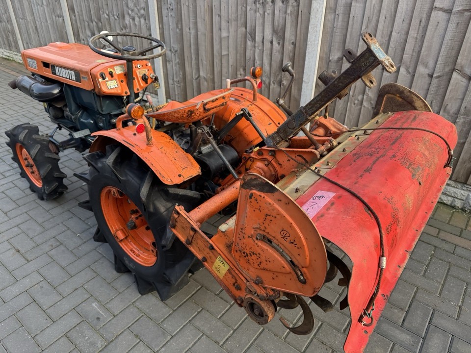 KUBOTA B7000 4WD DIESEL COMPACT TRACTOR & ROTAVATOR | eBay UK