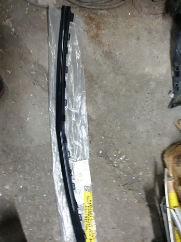 NEW MERCEDES-BENZ GLA H247 FRONT BUMPER CENTER TRIM BAR A2478859106 ...